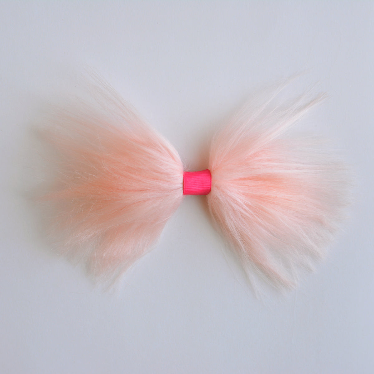 Fuzzy Love 4" Bow – Nova + Rosie Accessories